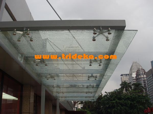 Spider Kaca - TRIDEKO INTERIOR | Canopy Kaca | atap buka tutup ...