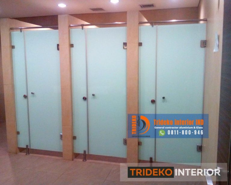 Cubicle Toilet Kaca #1 Solusi Mewah Untuk Privasi Toilet